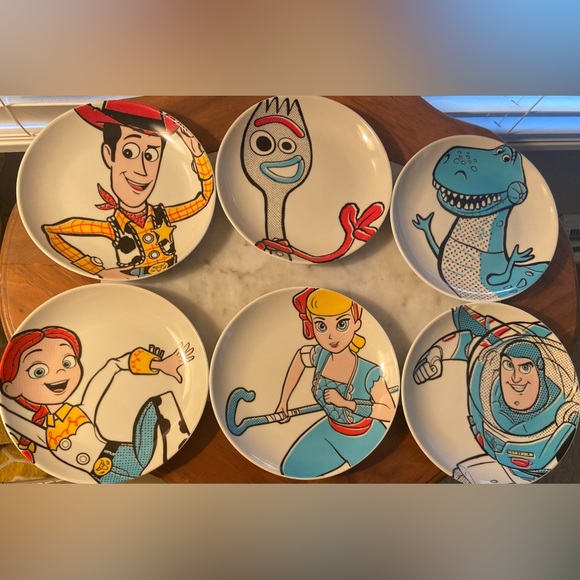 Disney | Dining | Set Of 6 Toy Story Dessertappetizer Sized Plates ...